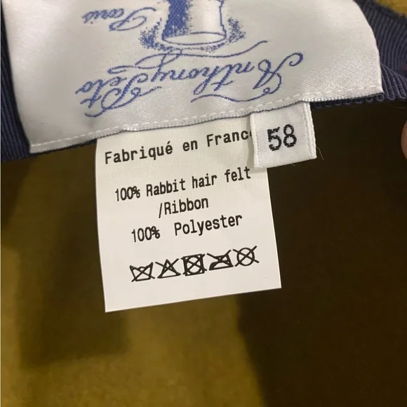 Anthony Peto hat
